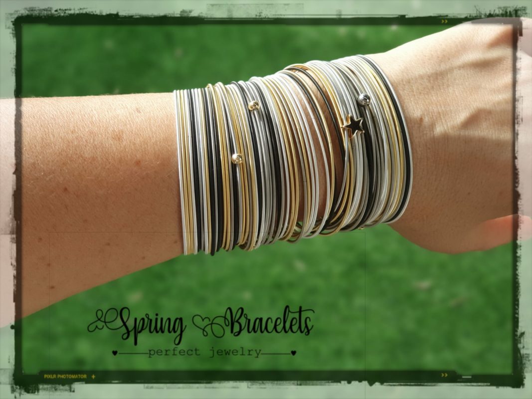 50 יח' סט מעורב - צמידי קפיץ - Spring bracelets